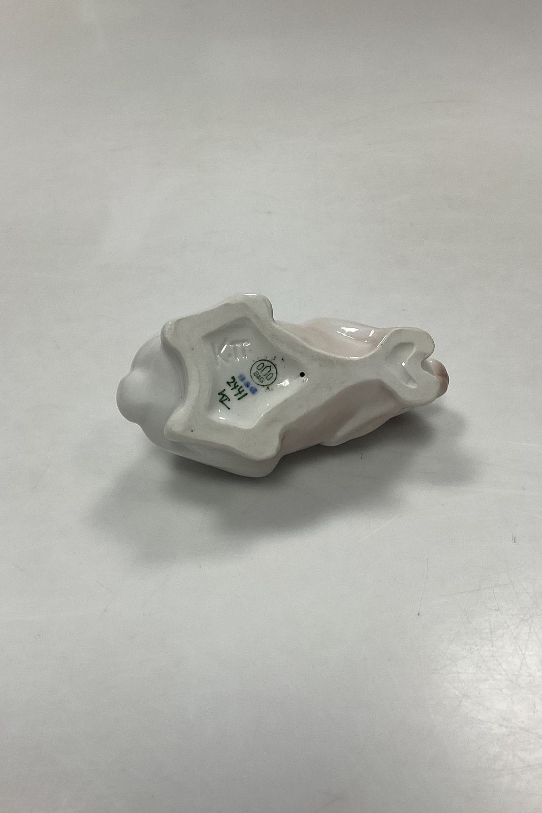 Bing and Grondahl Figurine Reclining Rabbit No. 2441 | eBay