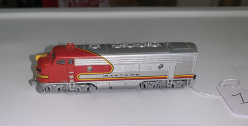 N Scale Used KATO Santa Fe Locomotive Lot 1 Tested Runs smooth See ...