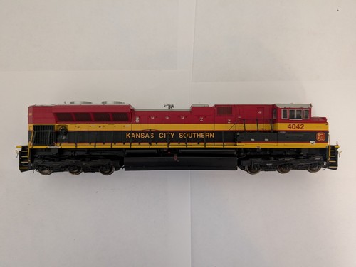Athearn G68517 HO Kansas City Southern SD70ACe Diesel Locomotive #4042 ...