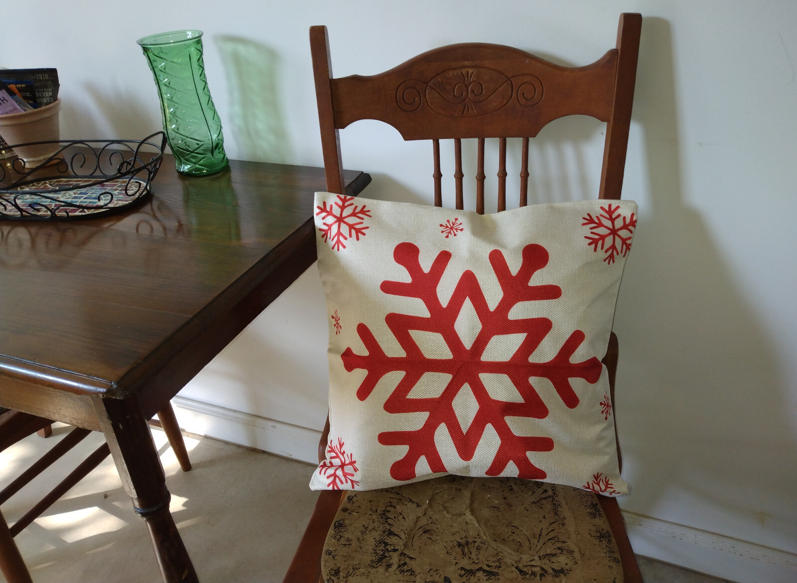 Sweet Christmas Snowflake Off White / Ivory & Red 18" x 18" Pillow ...