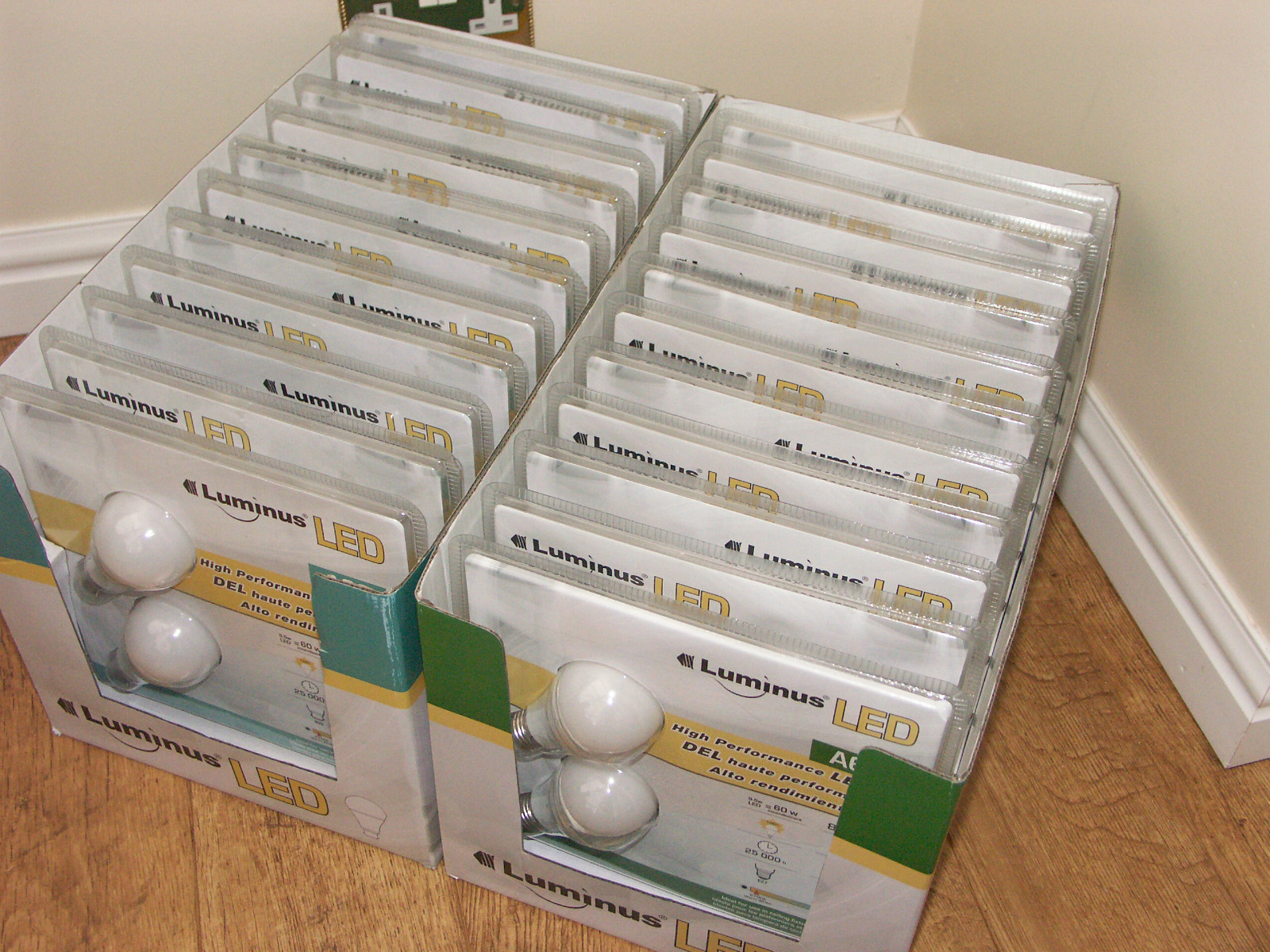 Conglom Luminus LED A60 With E27 Screw Base 9.5w 2700k Dimmable Bulbs 2 ...