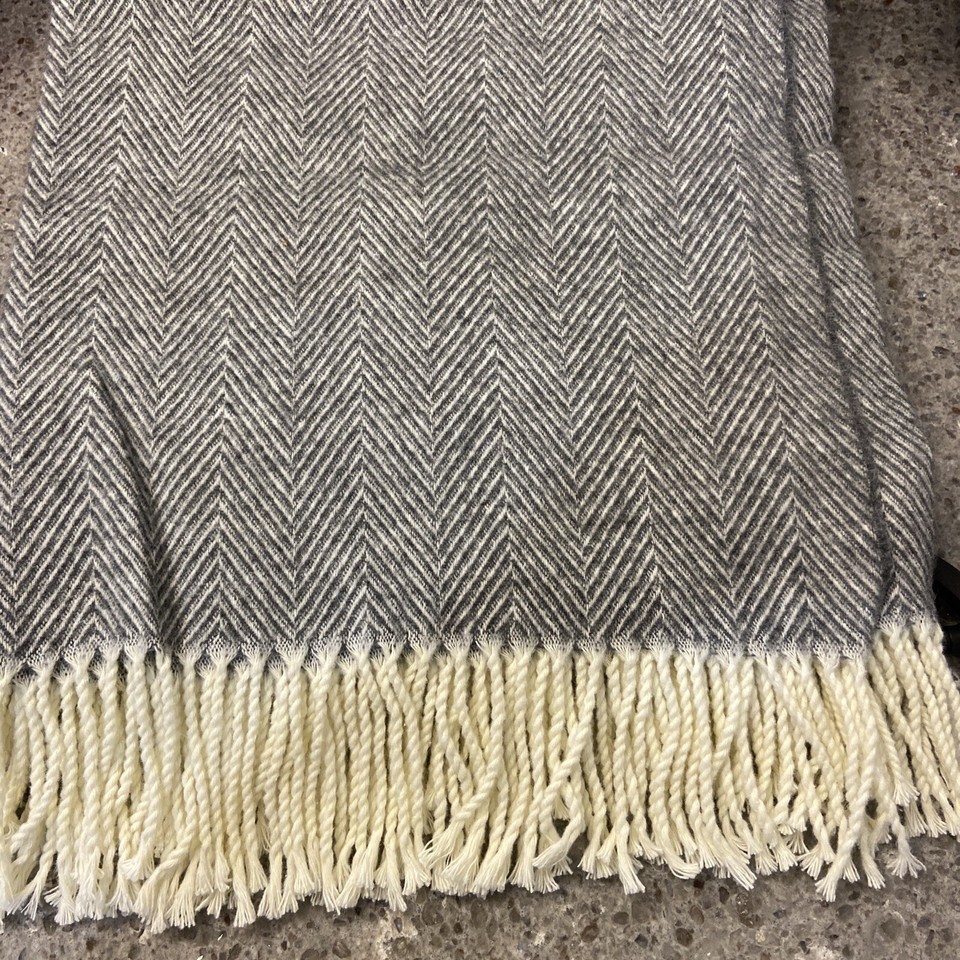 VILLA FIRENZE COLLECTION GRAY HERRINGBONE WOOL BLEND OVERSIZED THROW ...