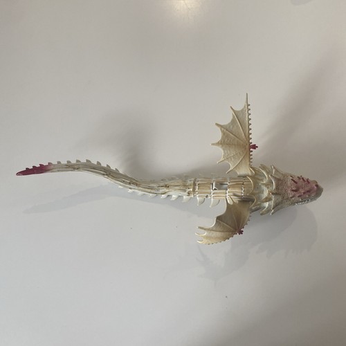 HOW TO TRAIN YOUR DRAGON Screaming Death CHOMPING ACTION FIGURE Spin ...