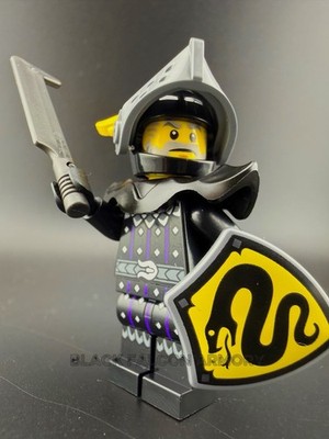 LEGO Castle Black Knight Lot Minifigure, MEDIEVAL Snake Knight From ...