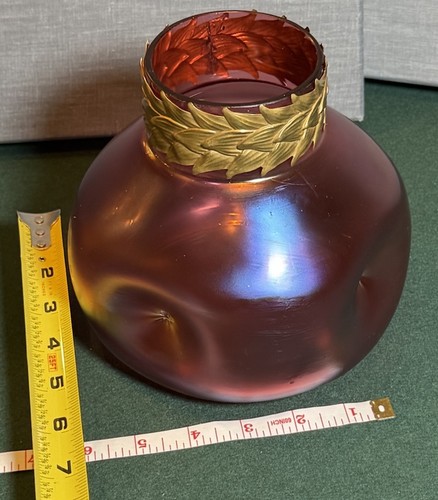 Vintage Iridescent Art Glass Vase – Red Vase & Gold Leaf Texture Around ...