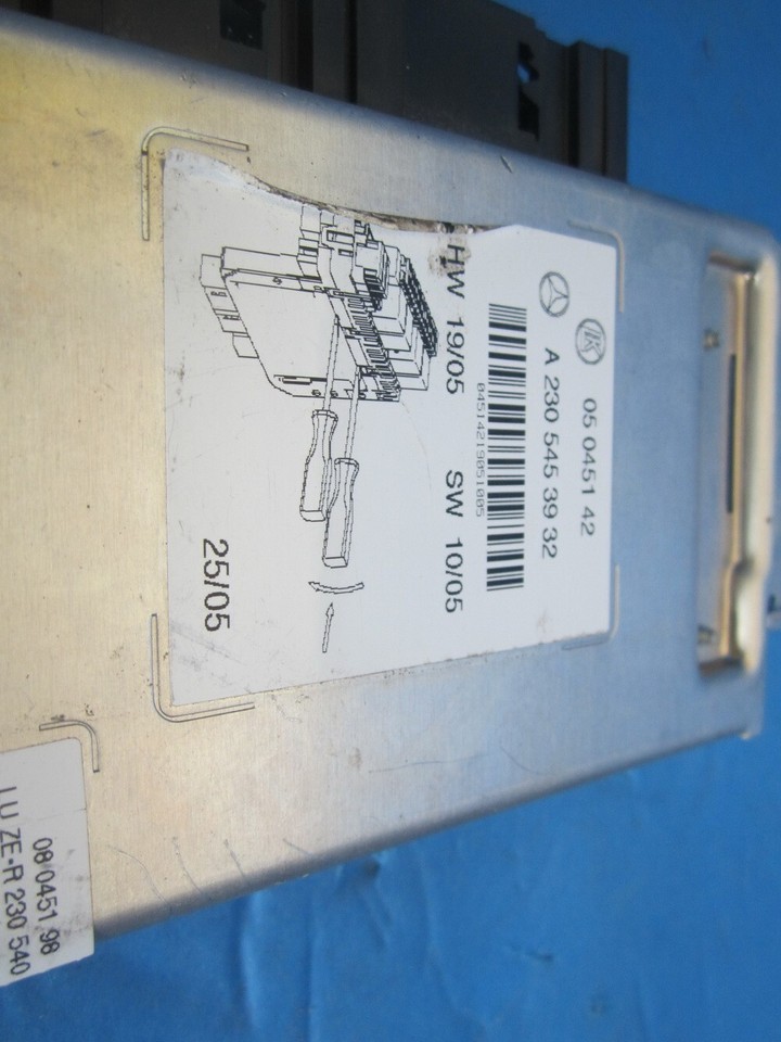 Mercedes R230 SL 55 500 Sam CENTRAL ELECTRICAL FUSE BOX FRONT RIGHT ...