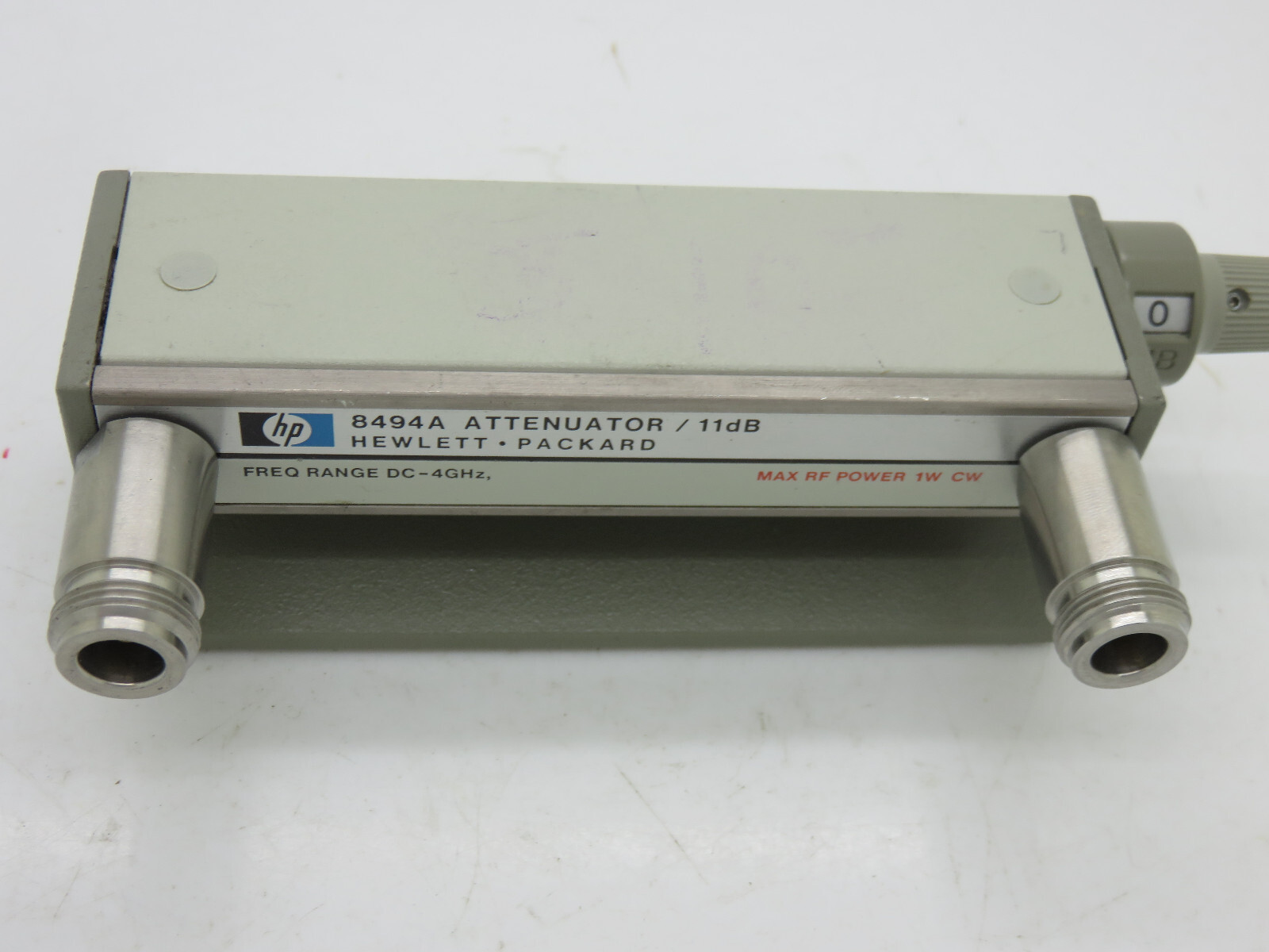 HP 8494A-002 DC to 4 GHz 0 to 11 dB SMA (F-F) Step Attenuator Stand ...