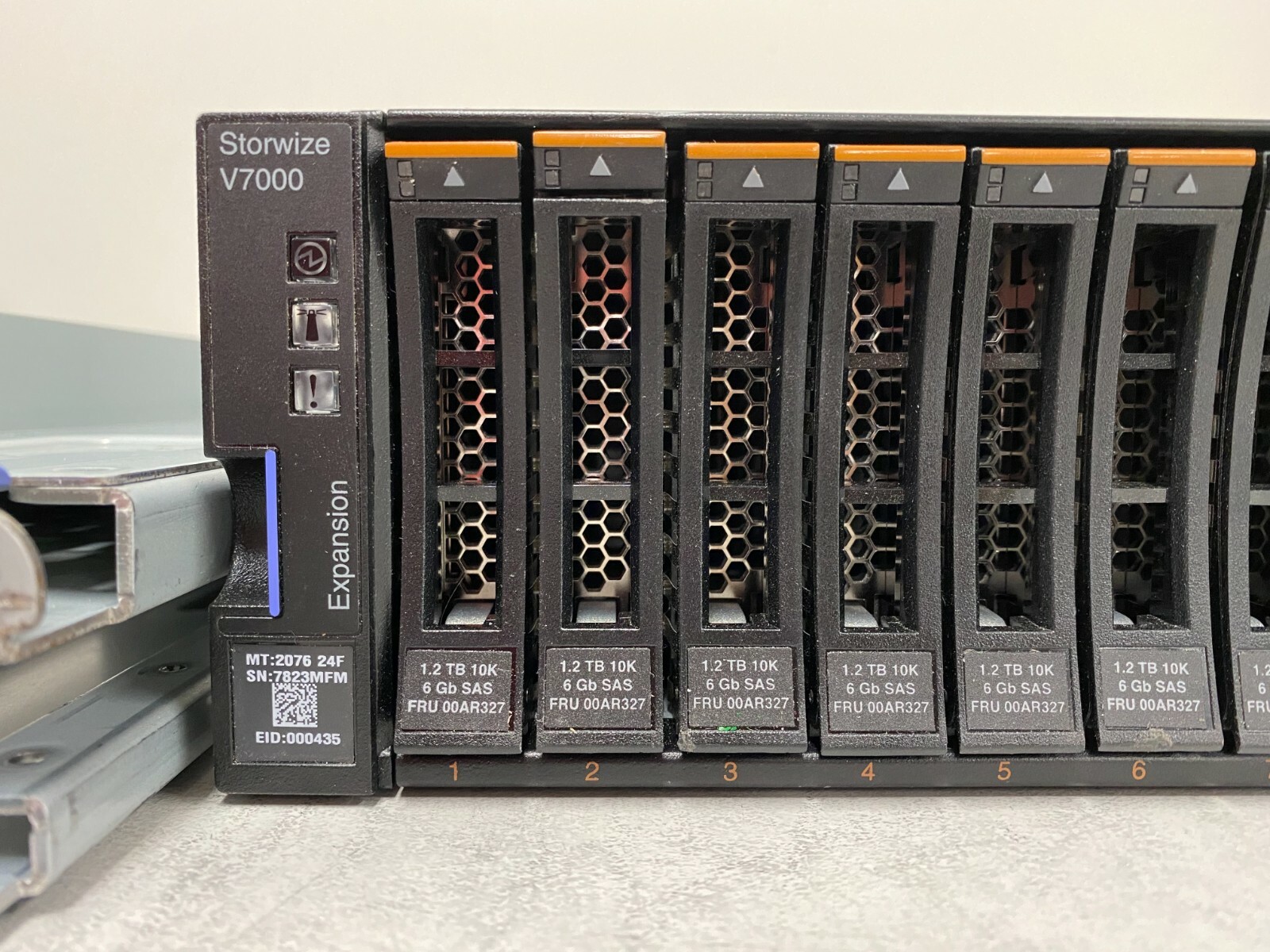 IBM Storwize V7000 Gen 2 Expansion 2076-24f 23 X 1tb HDD for sale ...