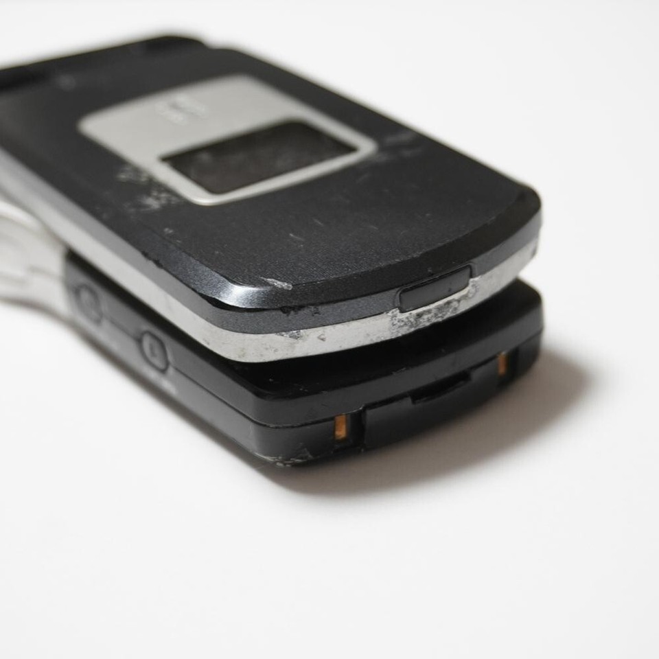 docomo P900iV FOMA Cloud Black FFⅦ Japanese Flip Phone Keitai Cell ...