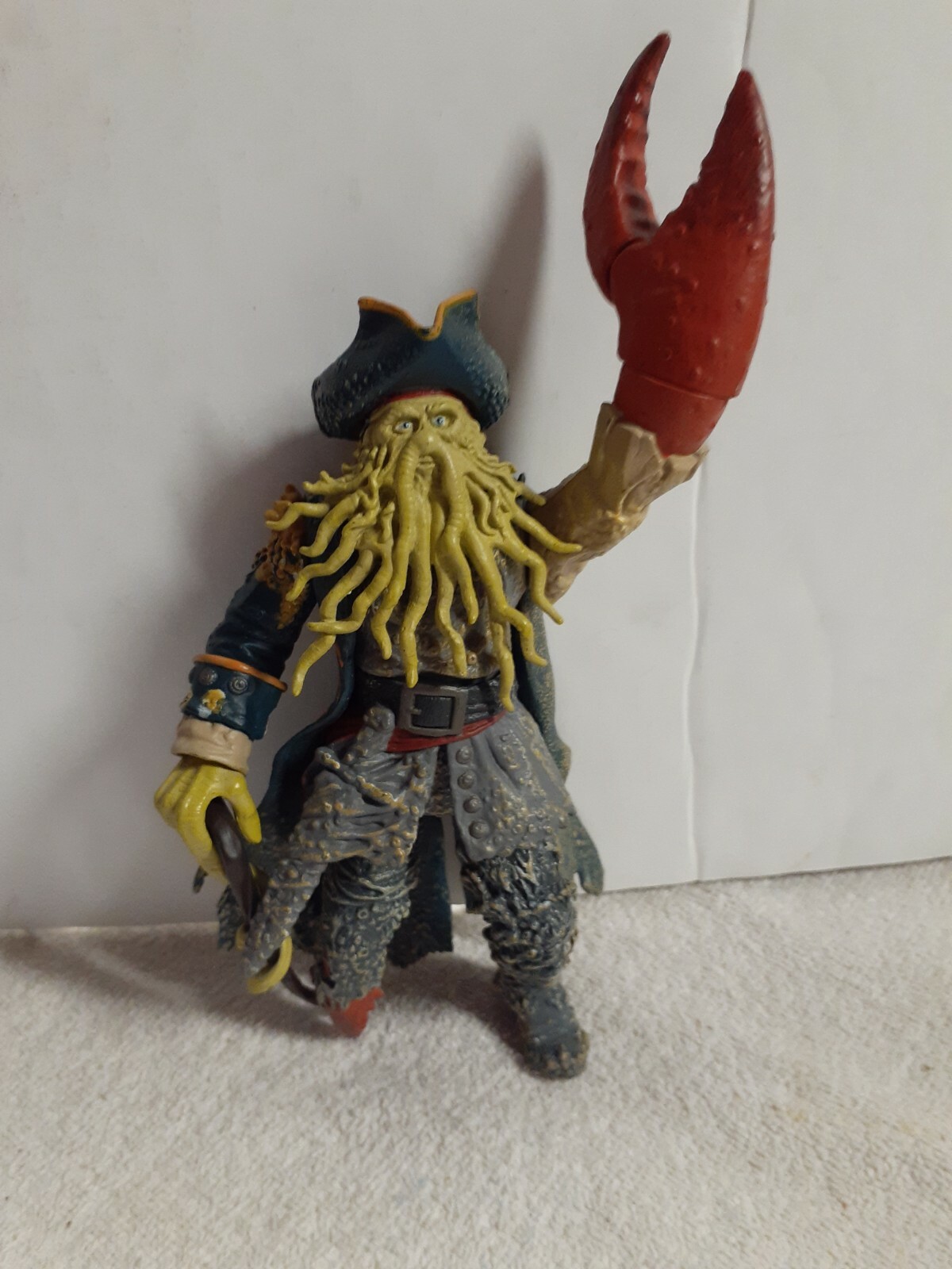 Disney Zizzle Pirates of the Caribbean Claw Snap Davy Jones Action ...