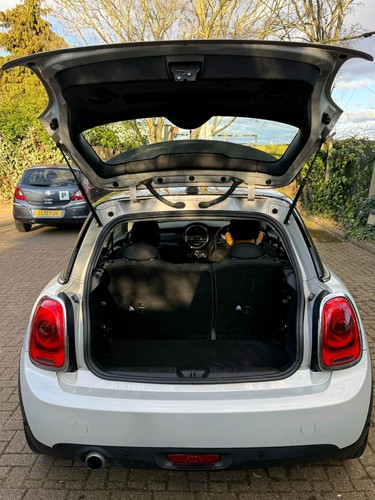 2016 MINI Cooper Auto 3 Door Hatchback Road Tax £36/Year MOT until Jan ...