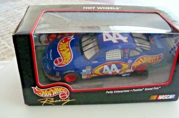 NASCAR Hot Wheels Racing Kyle Petty #44 Pontiac Grand Prix 1 24 for ...