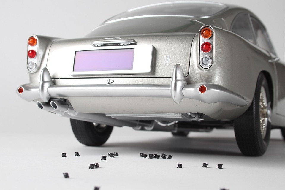 BUILD ASTON MARTIN DB5 JAMES BOND 1/8 SCALE complete FULL MODEL KIT ...