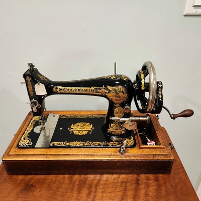 Sewing Machines - Singer Sphinx Sewing Machine