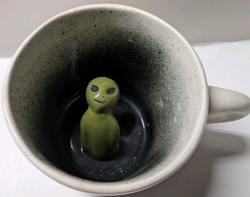 Vintage Spademan Peek a Boo Surprise Alien UFO Mug | eBay