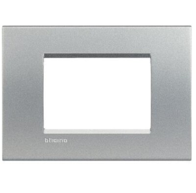 Placca Living Light 3P posti moduli compatibile tech quadra BTICINO ...