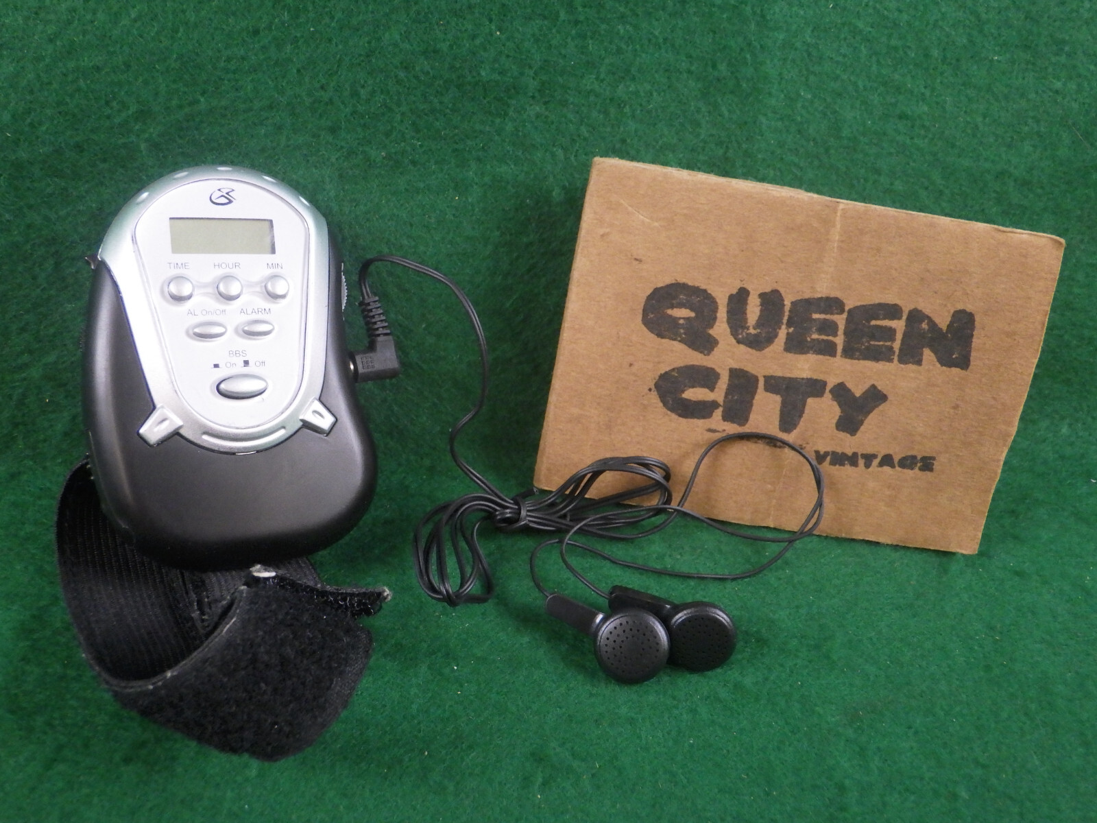 GPX R300B Portable AM/FM Armband Radio Sports/running/mini w/earbuds | eBay