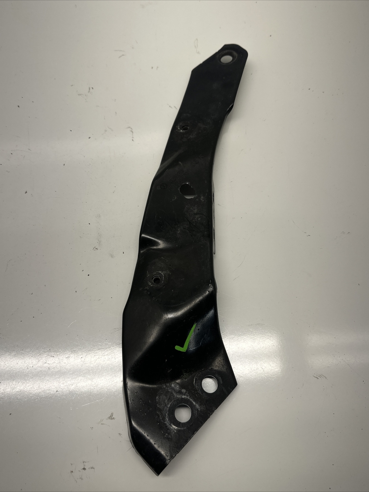 2010-2014 Volkswagen Jetta Sportwagen Front Right Radiator Support ...