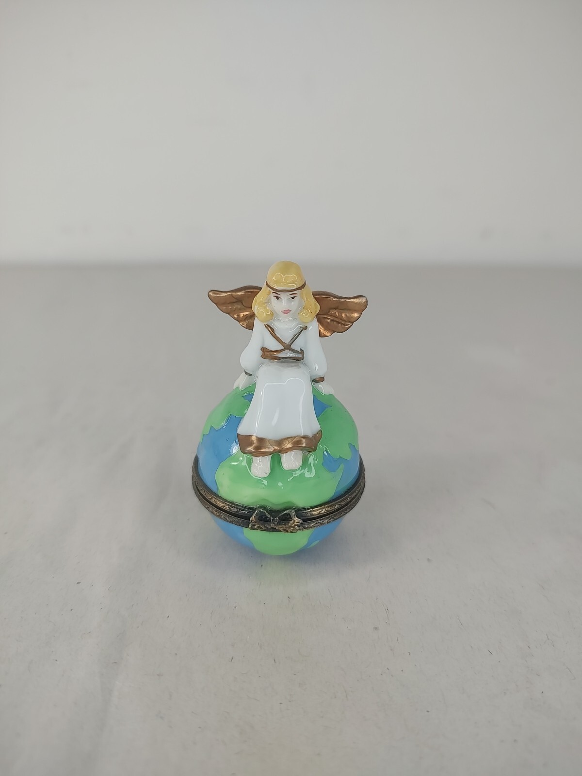 Midwest of Cannon Falls Angel On Earth Porcelain Hinged PHB Trinket Box ...