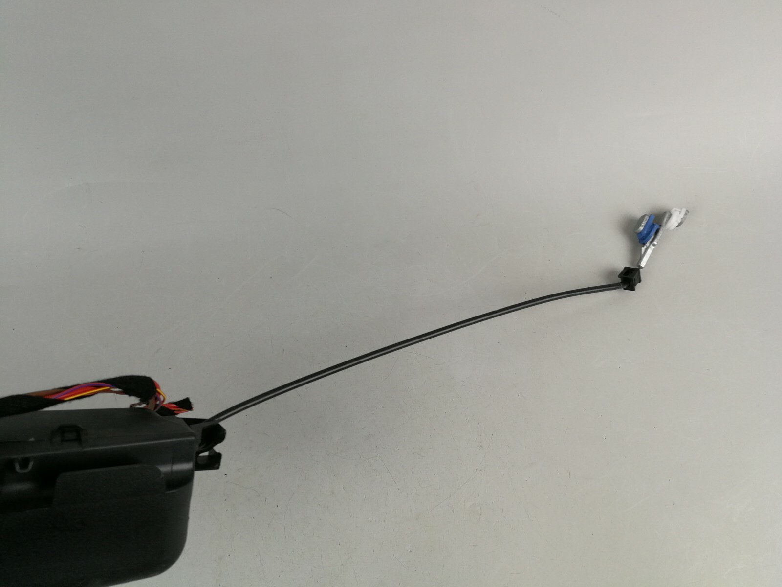 Mercedes Benz CLS Class C218 Rear Trunk Lid Drive Pull Down Lock ...