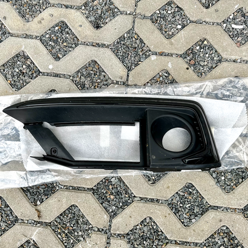Honda Civic FC1 2019-2021 71180-TBA-K50 GARNISH ASSY., R. FR. BUMPER ...