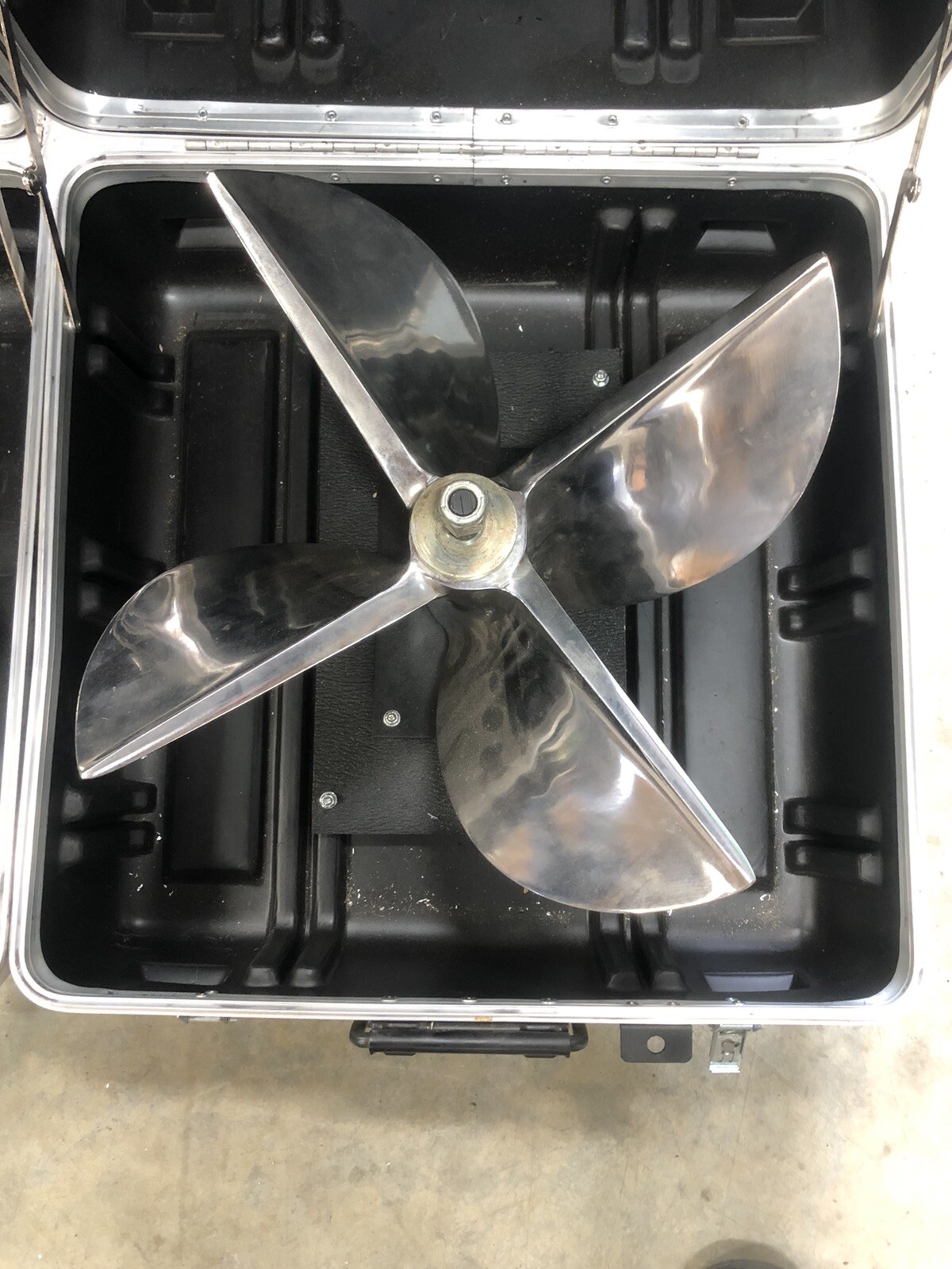 Mercury Marine Speedmaster #6 Drive 4 Blade Cleaver 17.5 X 33 R ...