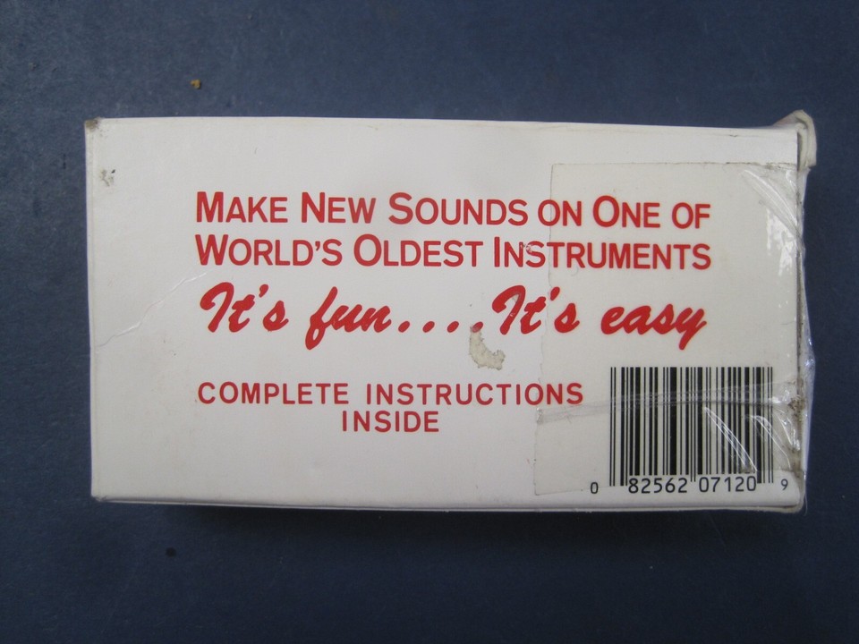 Vintage Snoopy's Harp Box w 2 Jaw Harps Charlie Brown Trophy Music | eBay