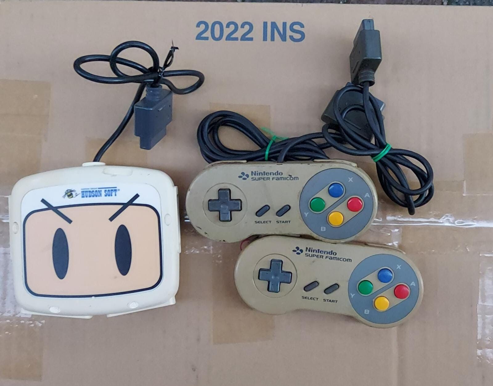 SFC Bomberman Multitap & 2 Gratis Controller Nintendo Super Famicom ...