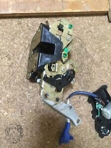 TOYOTA Rear Door Lock Set 69330-60041 69340-60041 Land Cruiser Genuine ...