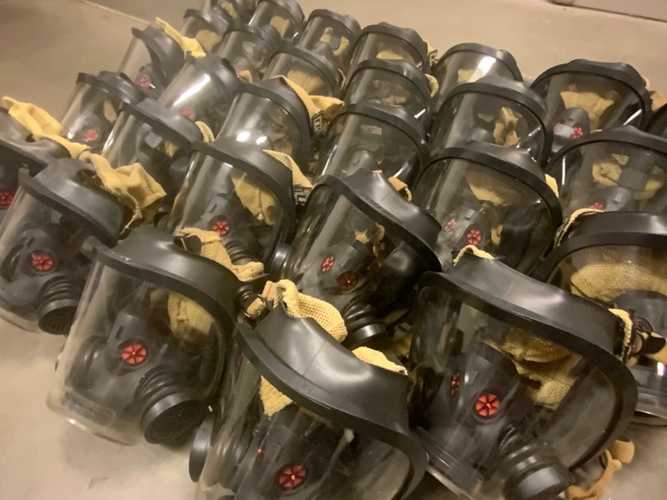 Scott AV-3000 HT MASK W/ KEVLAR NETTING, SIZE SMALL SCBA AIR PAK MASKS ...