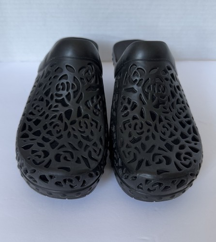 Dansko Pippa Floral Laser Cut Rubber Blk Slip On Mule Clogs Women 37EU ...
