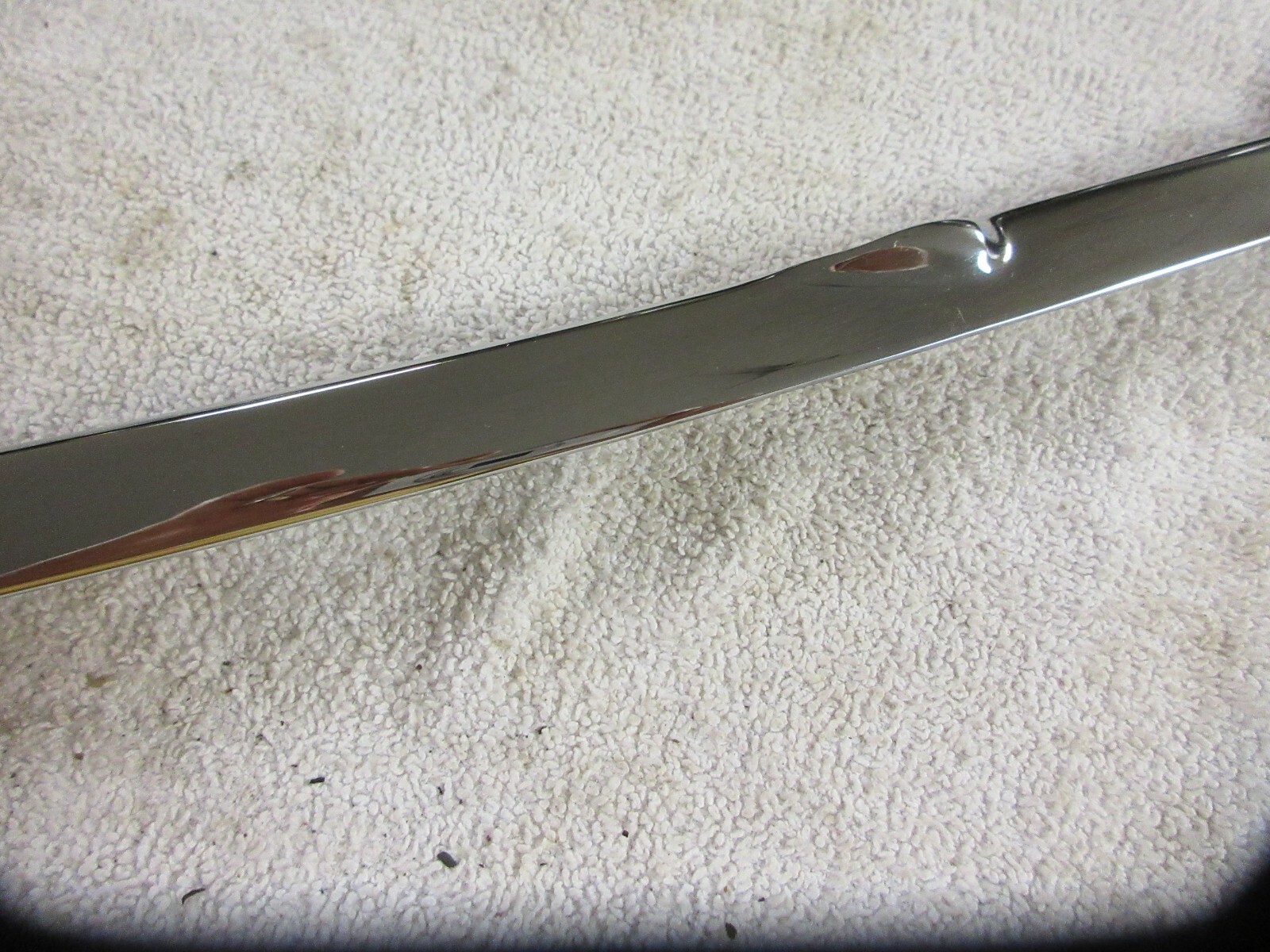 63/67 corvette convertible vent window frame casting NEW BLEM 65 66 ...