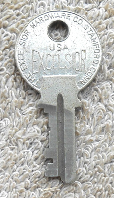 Excelsior original luggage / trunk key # M4330 RARE! | eBay