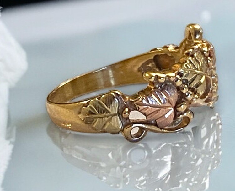 GORGEOUS Vintage Solid 10k Multi Tone Gold Grapevine Design Band Ring ...