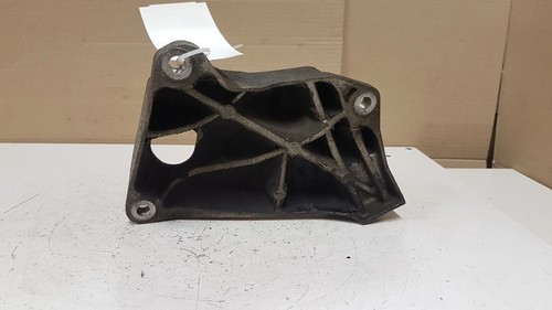 BMW 5 F10 F11 2011 Diesel 135kW Support, suspension du moteur ...