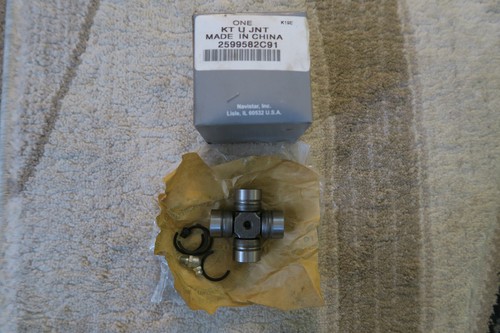 INTERNATIONAL KT U JNT 2599582C91 plus bonus | eBay