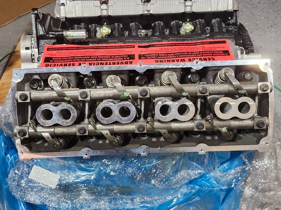 LOCAL PICKUP ONLY Brand New 5.7L V8 Hemi Long Block Engine OEM Mopar ...