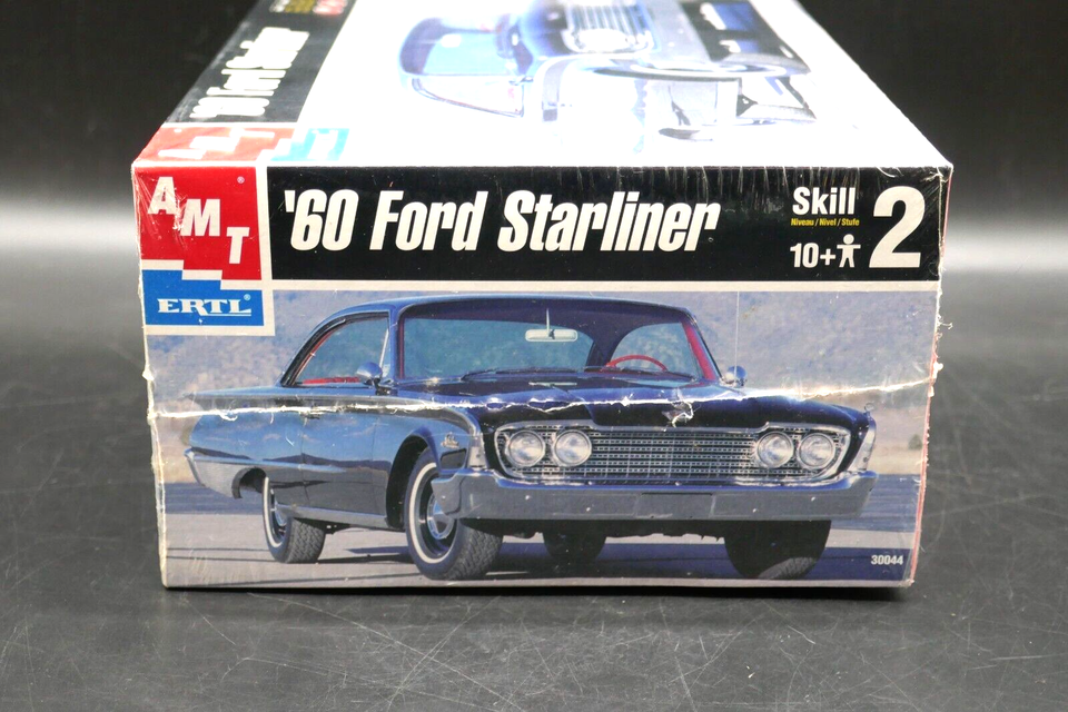 1:25 AMT ERTL 60 Ford Starliner Model Kit 30044 - New & Sealed | eBay