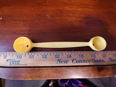 VINTAGE TUPPERWARE KITCHEN UTENSIL**MELON BALLER/SCOOP**IN YELLOW*NEW ...