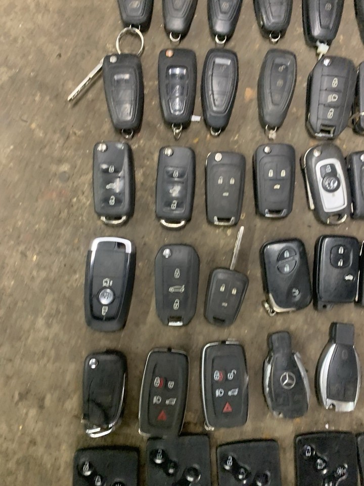 JOBLOT OF 55 CAR KEYS FOBS (WE HAVE MORE KEYS AVAILABLE ) | eBay