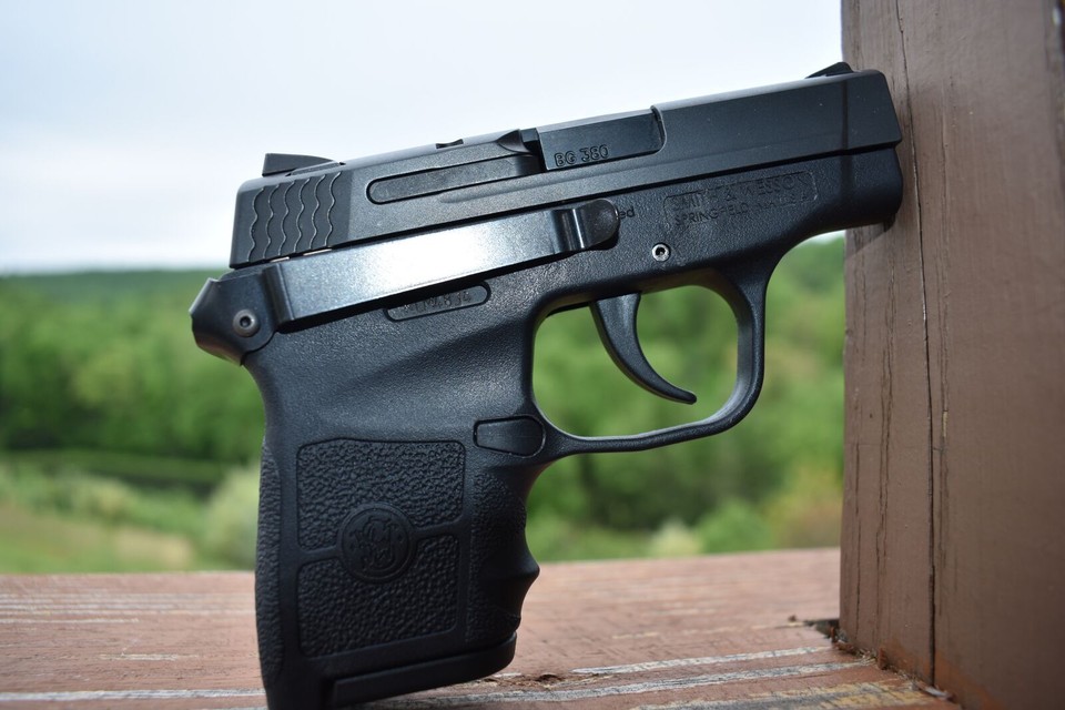Clipdraw Belt Clip for Smith & Wesson Bodyguard 380 IWB OWB Black ...