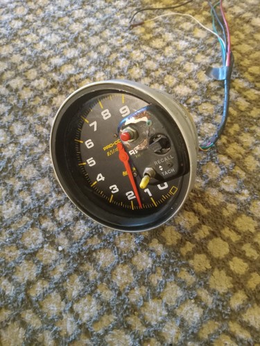 Vintage Auto Meter Pro Comp II Memory Recall Tach 9000 RPM Untested ...