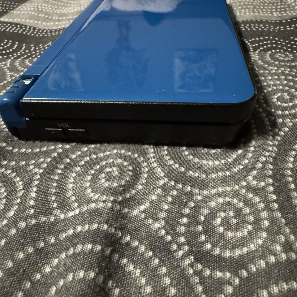 Nintendo DSi XL UTL-001 Blue Game Console Bundle Broken Hinge TESTED ...