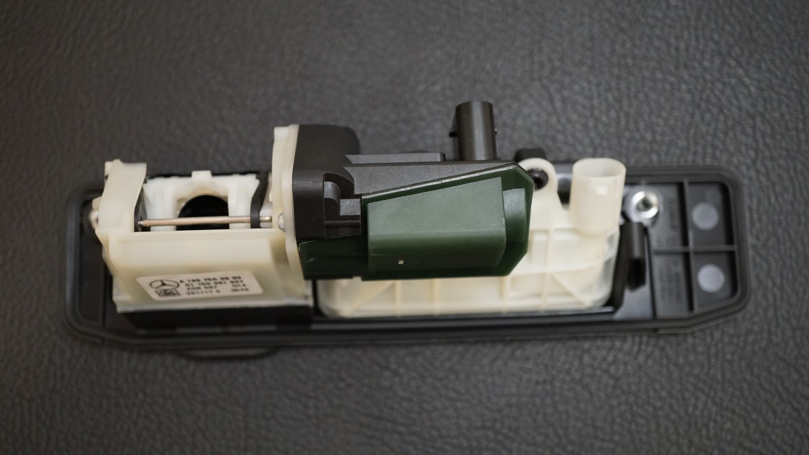 OEM MERCEDES BENZ 2016-2018 GLS GLE GLA GLC TAILGATE HANDLE A1667500993 ...