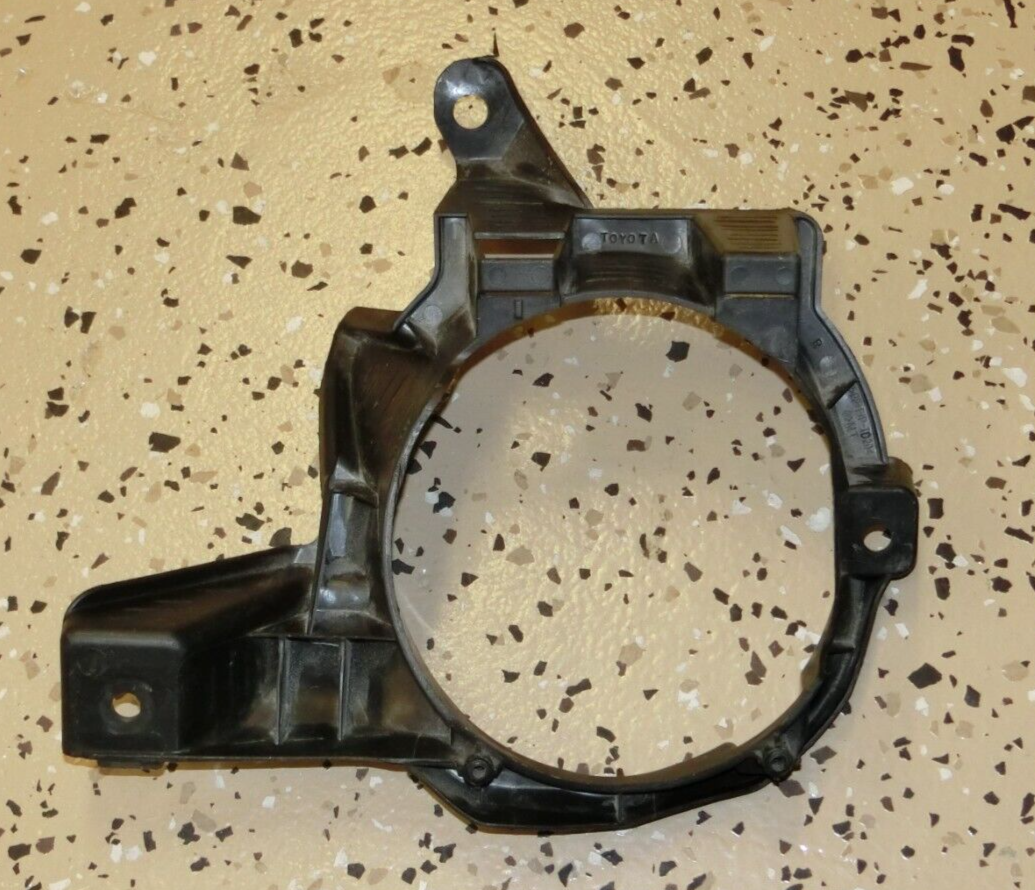 2013-15 Toyota RAV4 OEM Passenger RH SIDE Fog Light Hole Cover 52127 ...