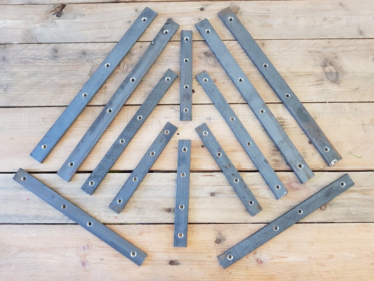 Flat Bar Brace With Holes Flat Bar, Slotted – Materials: Anodized