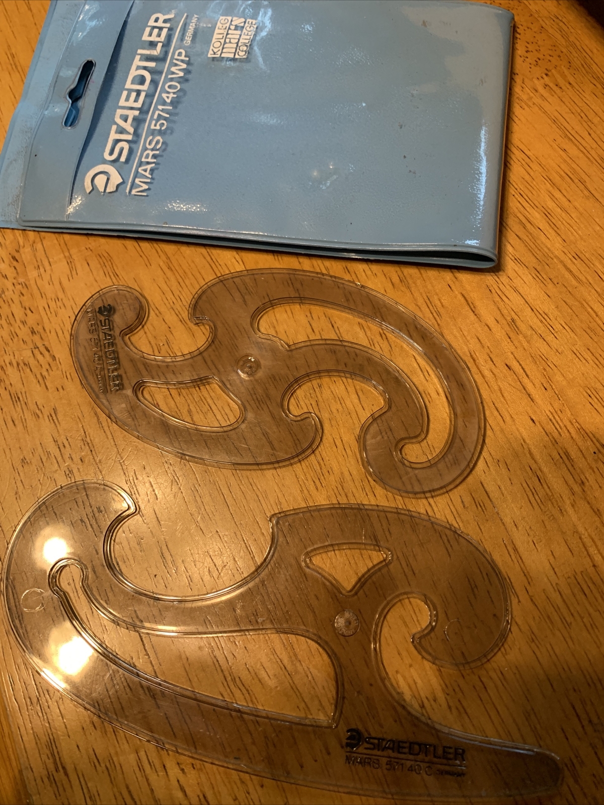 Staedtler 571 40 WP Mars Plastic French Curve - Pack of 2 Shapes (Grey ...