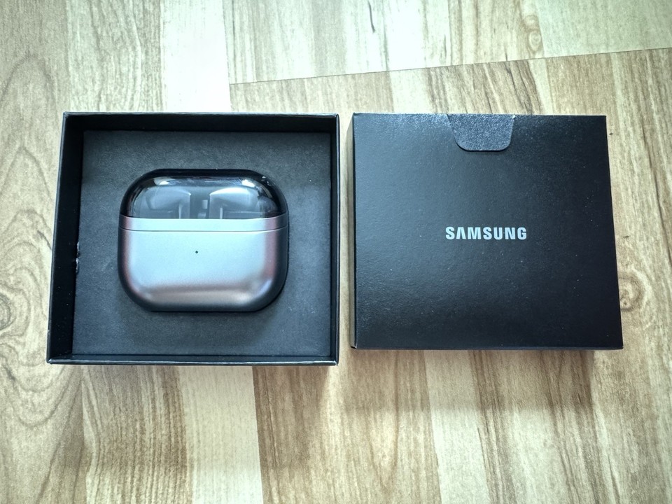 Samsung Galaxy Buds3 Pro SM-R630 True Wireless Bluetooth Earbuds - Used ...