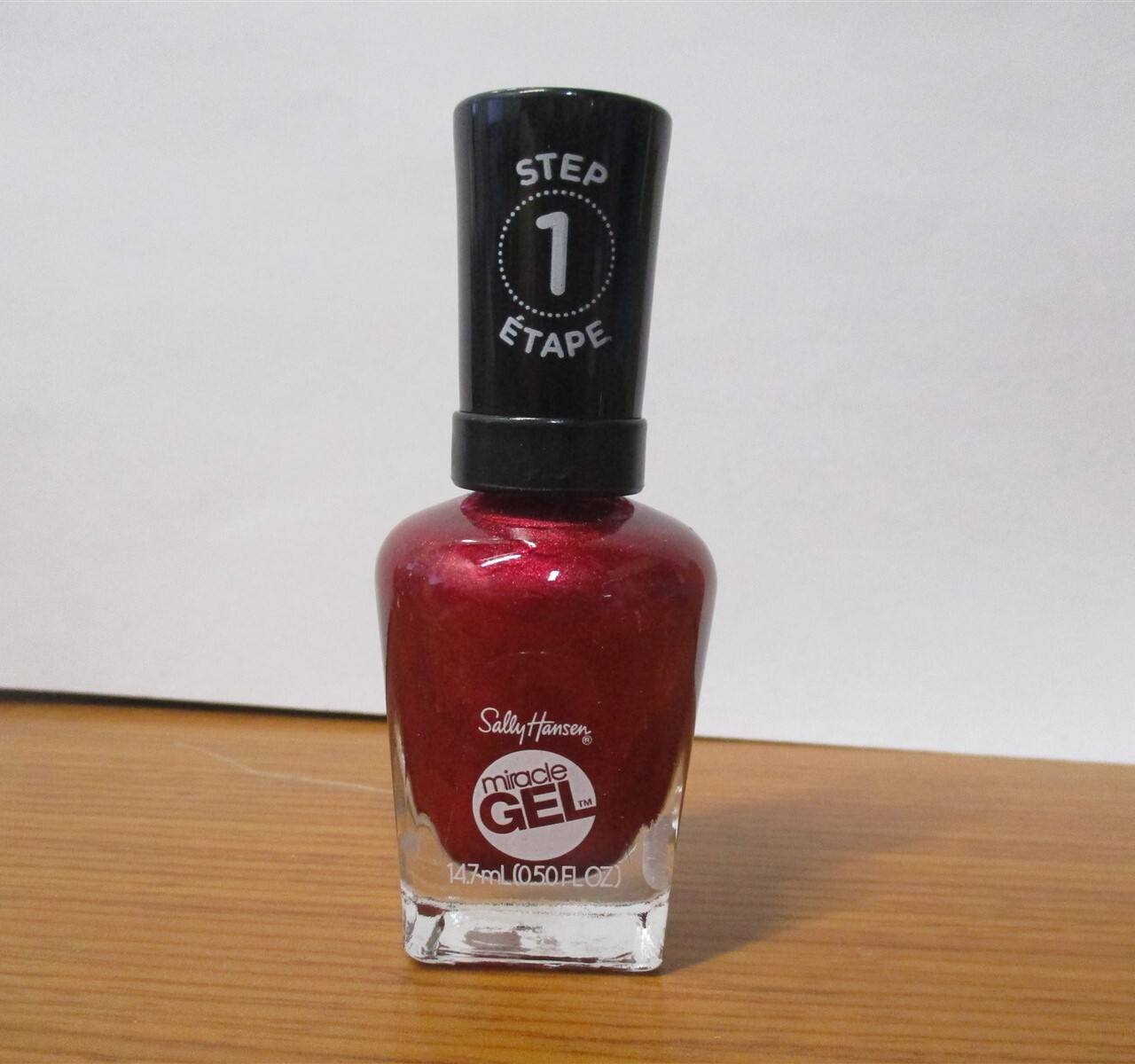 Sally Hansen Miracle Gel 0.5 Fl. Oz. 469 Red Bordeaux Glow Nail Polish ...