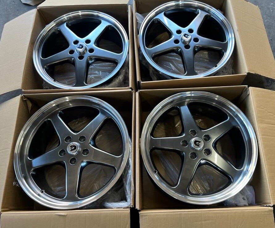 Brand New Stamped Walky Wheels , Holden Fitment Staggered 20" Hiper ...